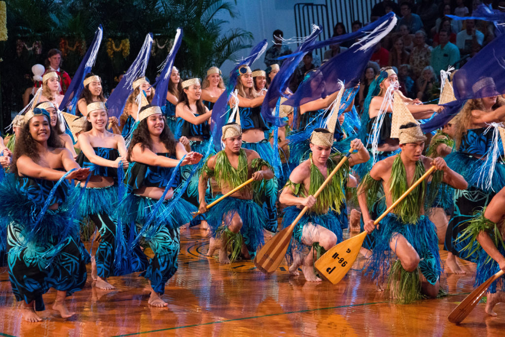 Holokū Shines - Punahou School