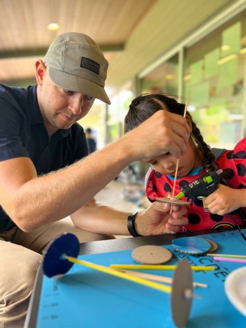 Engineering Fun in Kindergarten - Punahou School