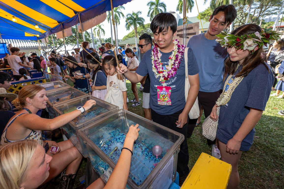 Fun and Paniolo Pride Fill the Punahou Carnival - Punahou School